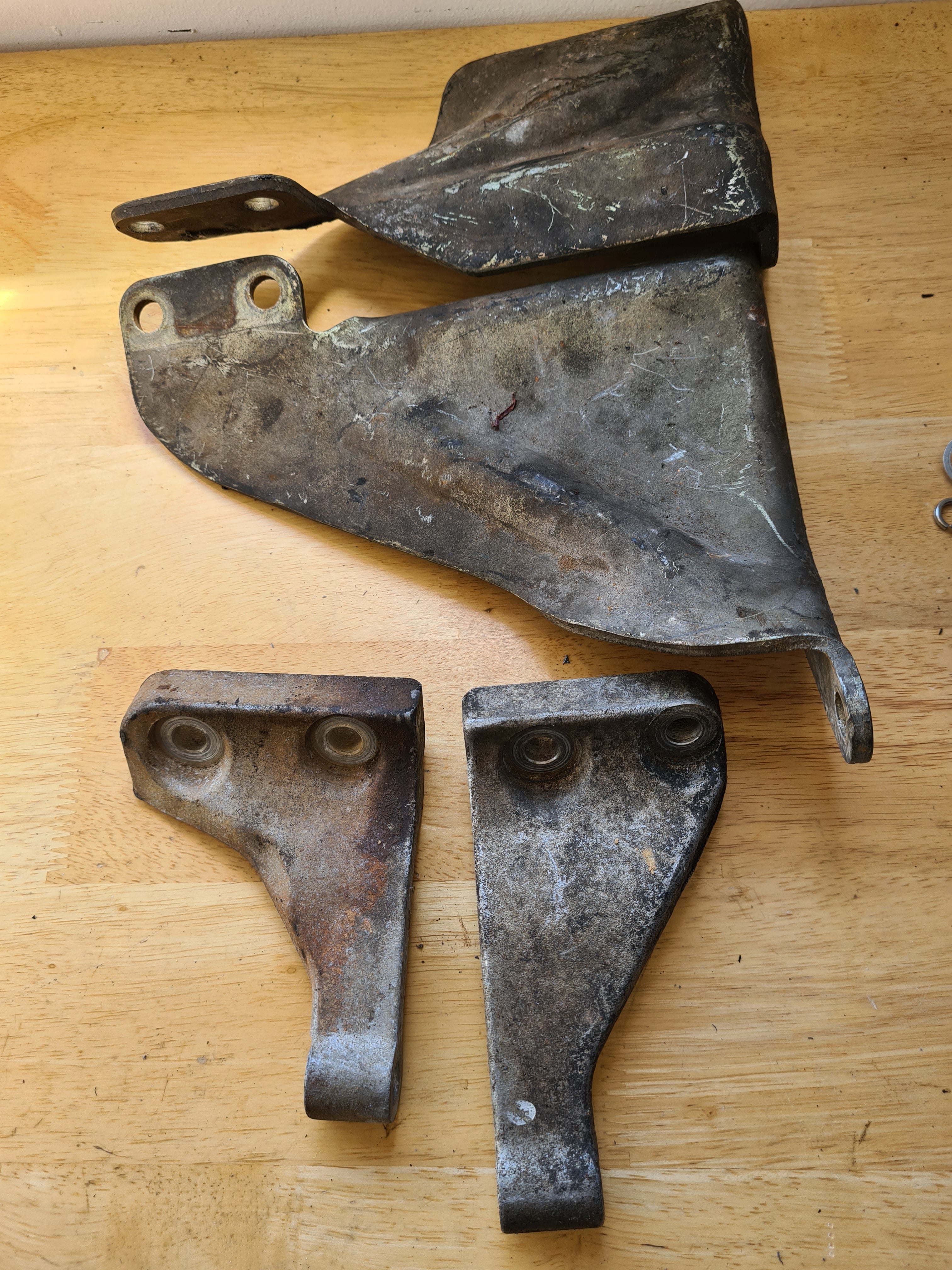 Stock RB RWD Gearbox Braces – Alloy Replacement for RWD