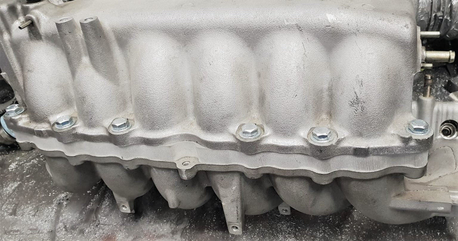 RB25-Det & Neo-Det 16mm Plenum Spacer for power and performance upgrad